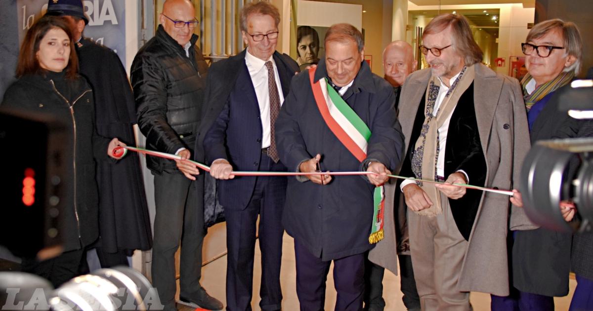 Vercelli: "Il legno che canta", le foto della mostra per Angelo ...