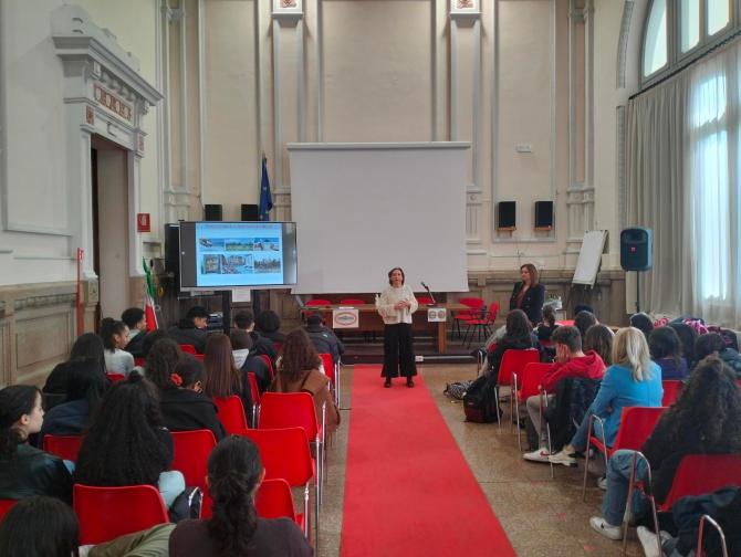 "Benvenuti nel futuro sostenibile" all'Istituto Cavour - La Sesia